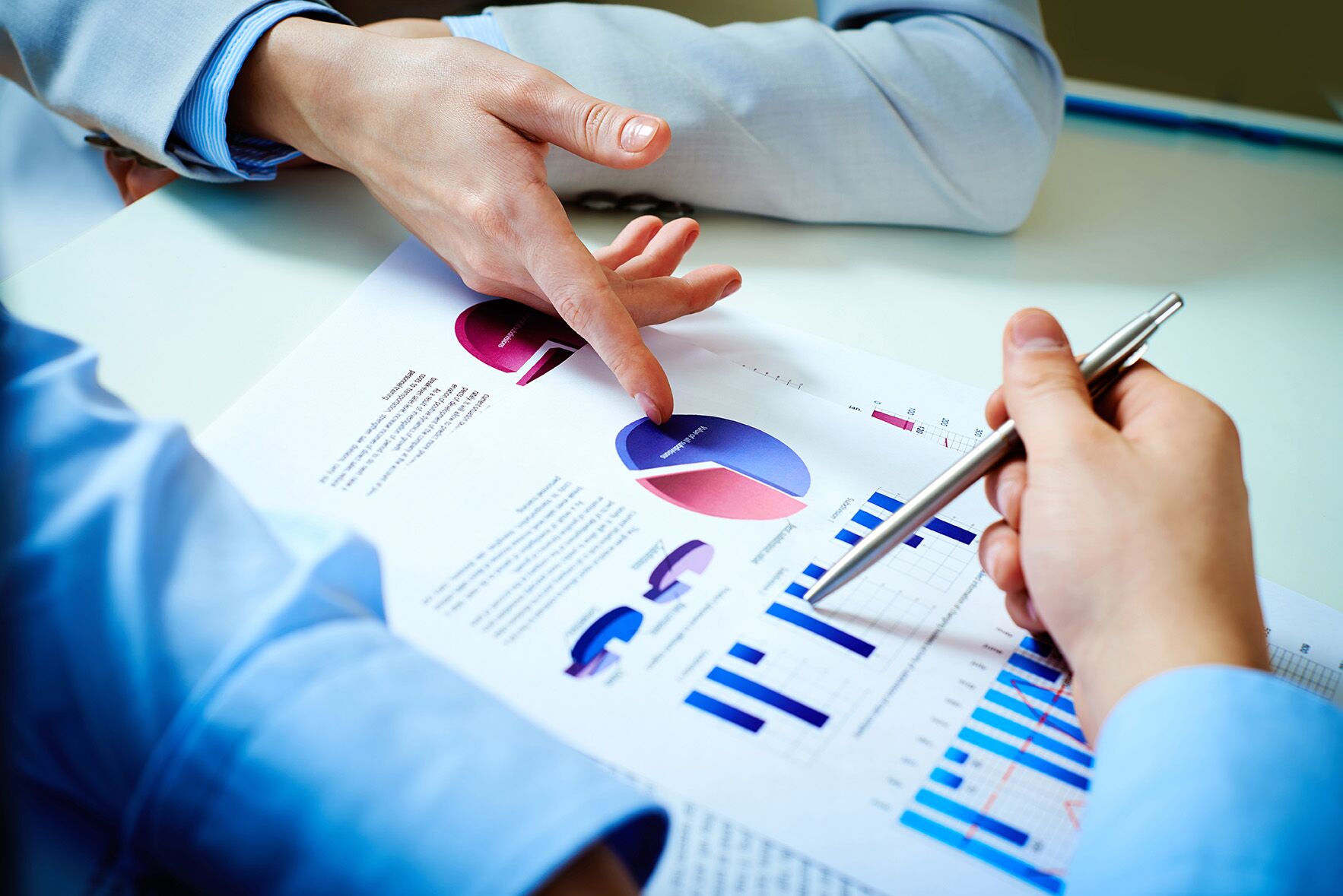 How to Create Your Annual Report the Easy Way Using Canva - Clarke Murphy Print